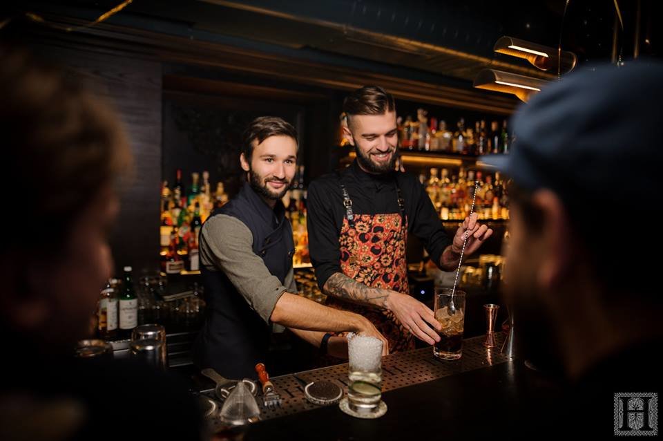 Бар «Hendrick's bar» - информация, события, карта, отзывы